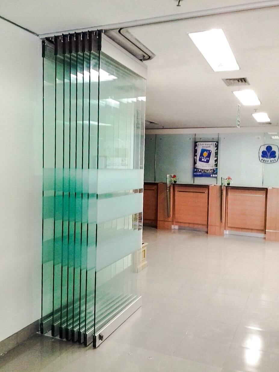 Pintu Lipat Kaca - Jual Produk Kaca Tempered #1